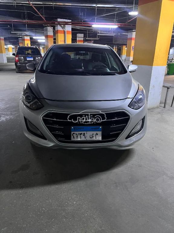 I30 Hyundai 2017 6 October Silver 7166118 - Car For Sale | Hatla2ee Egypt